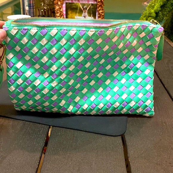 Shiraleah Chicago | Bags | Shiraleah Chicago Clutch | Poshmark